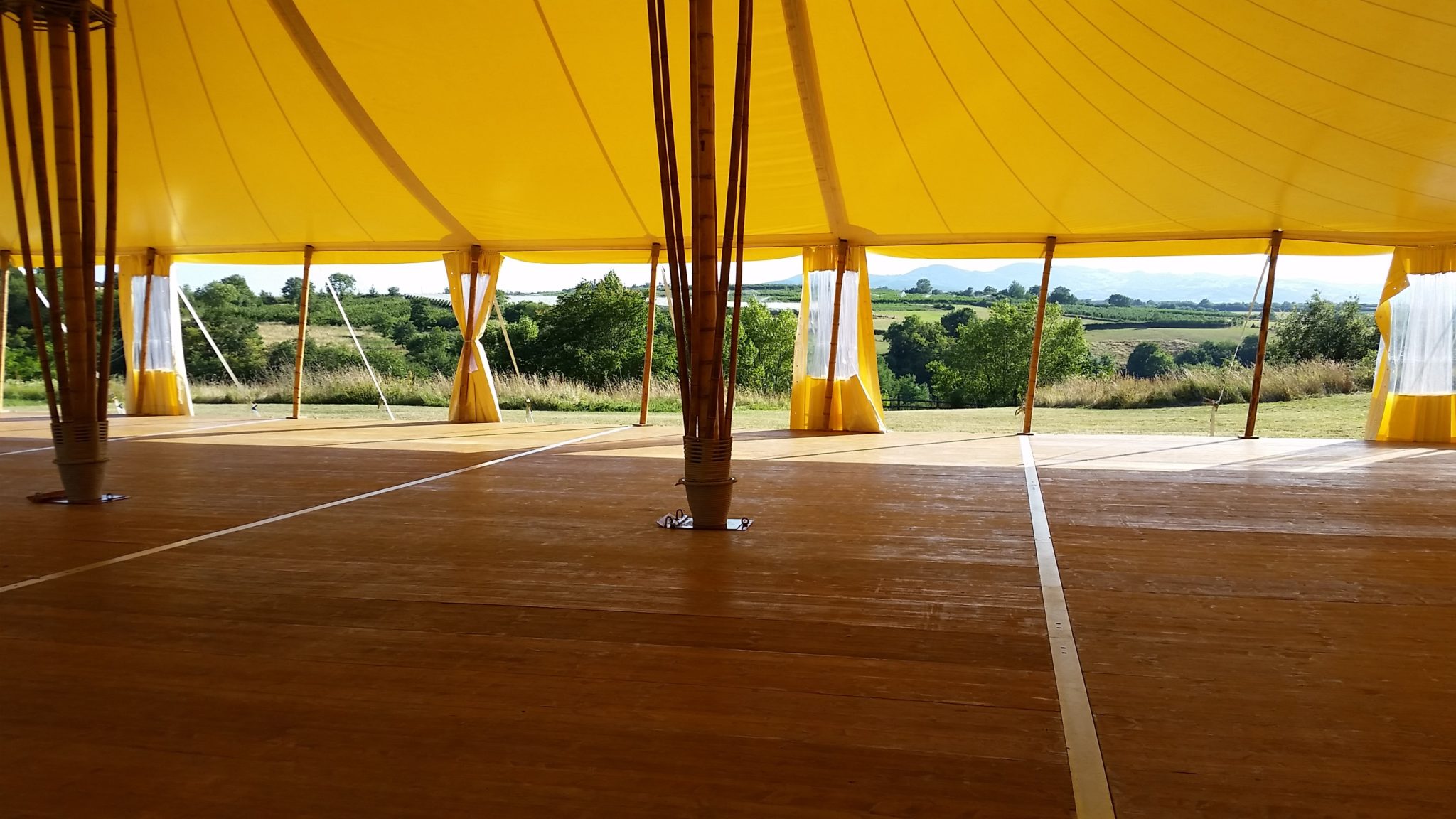 Alliance Chapiteaux : location chapiteaux Lyon - location tentes de ...